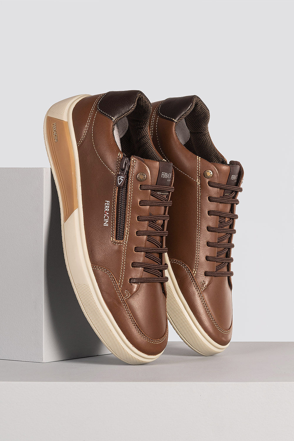 Sapatênis Masculino: Ferracini, Democrata e mais | Mundial Calçados