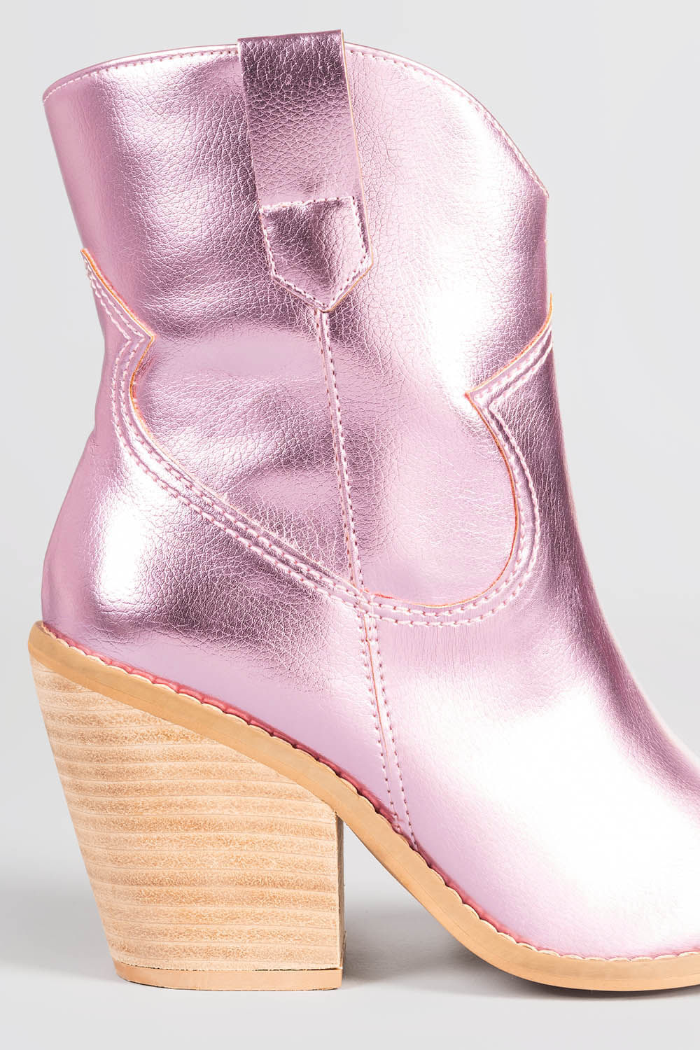 Calçados Femininos, Botas, Sandálias e mais | Mundial Calçados