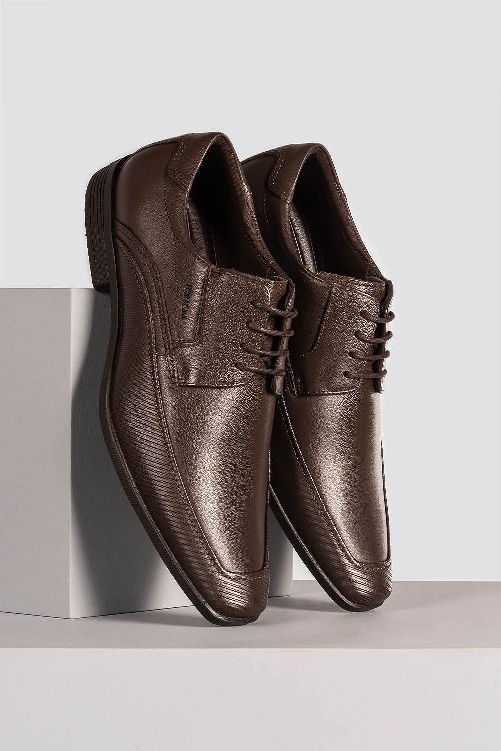 Calçados Masculinos: Sapatos, Tênis e mais! | Mundial Calçados